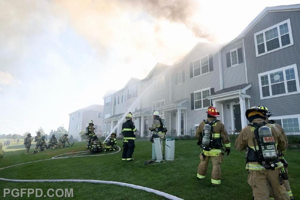 Townhome Fire - Pingree Grove & Countryside Fire Protection District